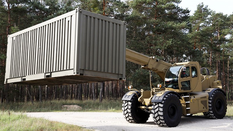 Slovak Ground Forces take delivery of telescopic container handlers ...