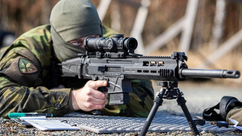 A billion for small arms. Army to speed up rearmament with modern ...