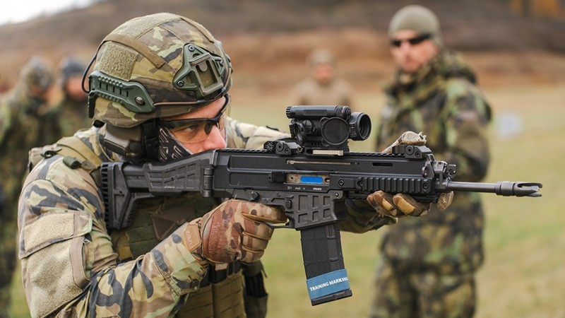 Commander of the Czech Army Ground Forces on training, modernization ...